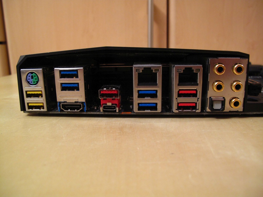 GIGABYTE AORUS X370 GAMING K7 AMD RYZEN X370 DDR4 - 8264570573 ...