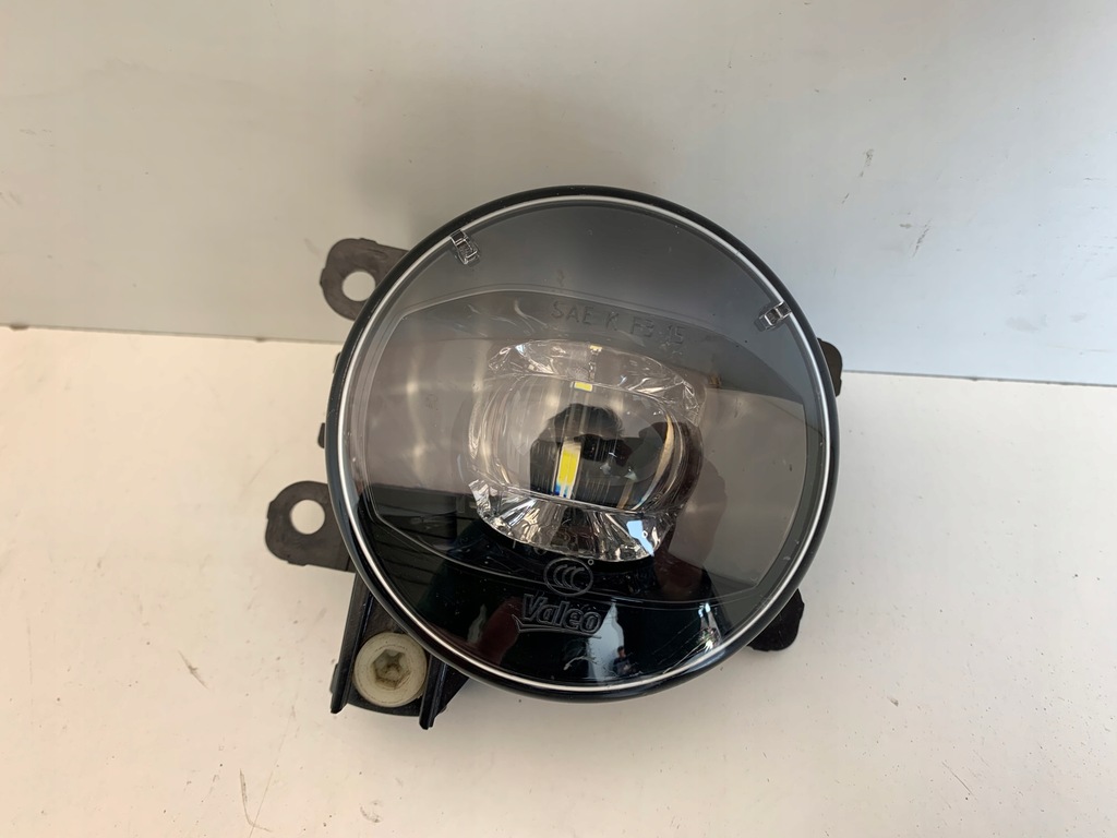 RENAULT CLIO IV LEWY HALOGEN 261555538R - 9289602363 - oficjalne ...