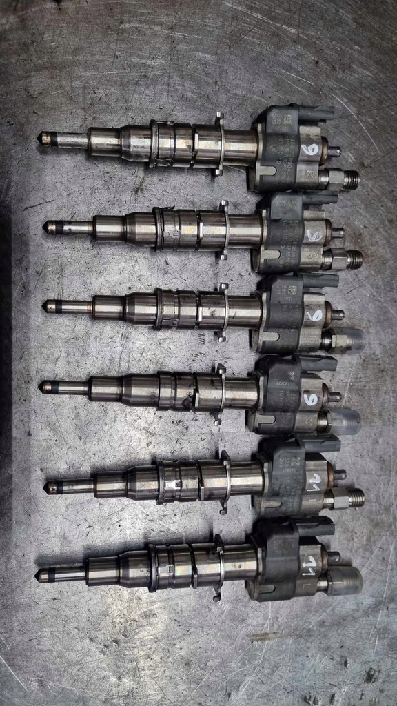 WTRYSKIWACZ WTRYSK WTRYSKI BMW E90 2.0 3.0 7589048 - 14903655309 ...