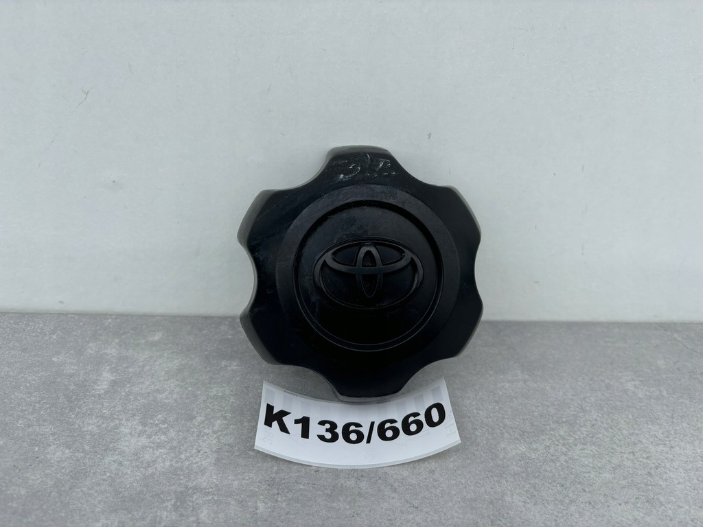 TOYOTA HILUX LAND CRUISER DEKIELEK FELGI KAPSEL 4260B-0K100 K136/660 ...