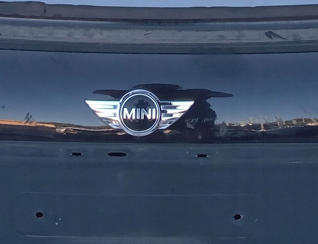 ZNACZEK LOGO KLAPY TYŁ MINI COOPER ONE R56 - 12761571235 - oficjalne ...