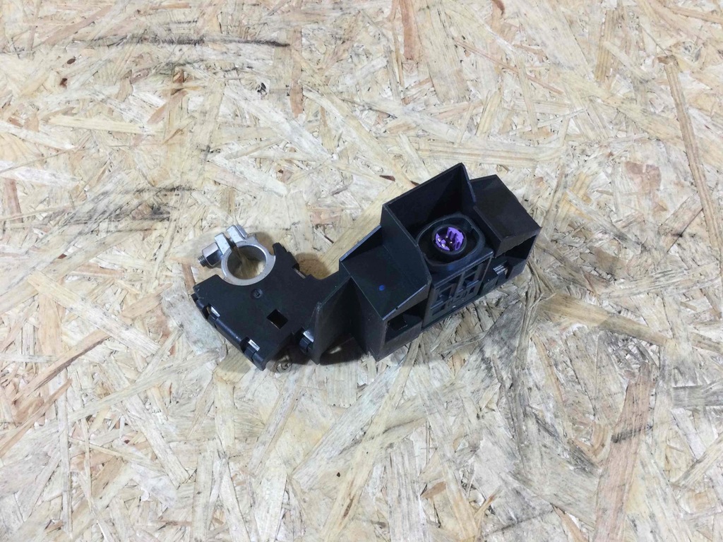 Bezpiecznik pirotechniczny akumulatora Porsche Macan 4f0915519 ...