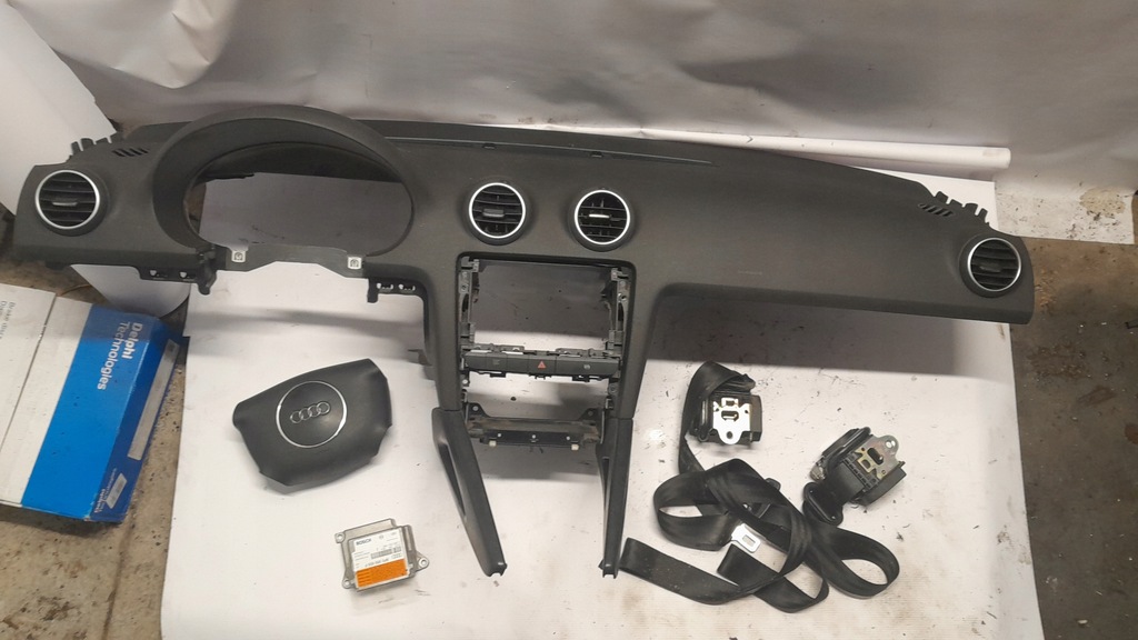 AUDI A3 8P DESKA KONSOLA KOKPIT AIRBAG PASY PODUSZKI KOMPLET - 15044107242 - oficjalne archiwum ...