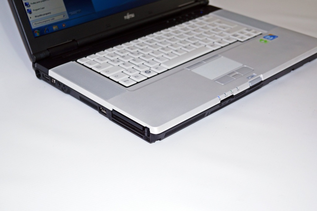 Fujitsu E780 15,6'' Intel i5 2,4GHz 4Gb 320Gb Win7 - 7323609018 ...