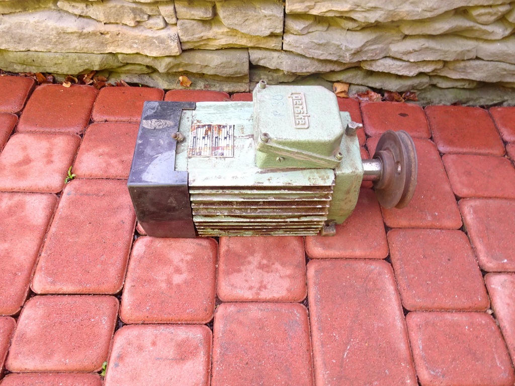 SILNIK ELEKTRYCZNY JAMNIK PERSKE 1,1KW 2800 OBR - 14630185335 - oficjalne archiwum Allegro