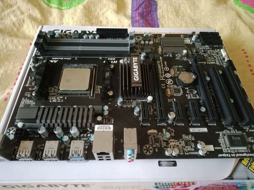 Płyta główna Gigabyte GA-970A-DS3P+FX6300 wer.BOX - 12966862043 - oficjalne archiwum Allegro