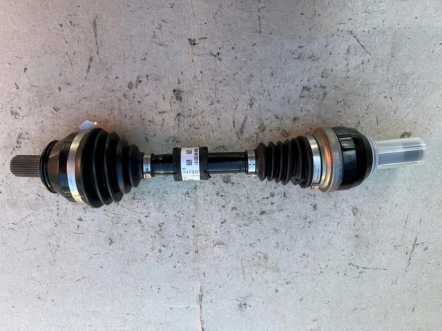 Mercedes CLA 118 A 1773303601 półos lewa NOWA - 12945564172 - oficjalne ...