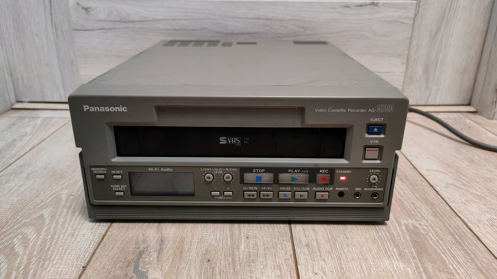 Odtwarzacz VHS Panasonic AG-5700-E Super VHS - 14162481823 - oficjalne archiwum Allegro