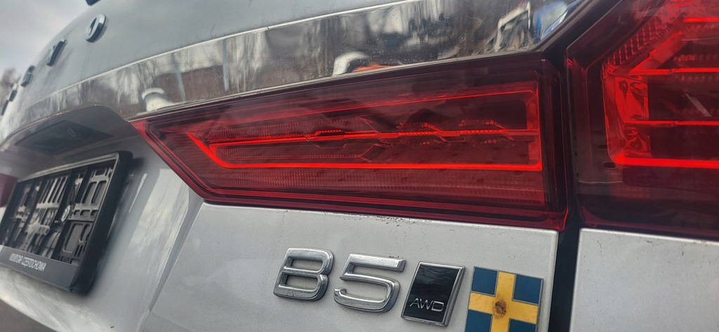 lampa tył w klapę volvo xc60 II prawa oryginał - 13655645331 ...