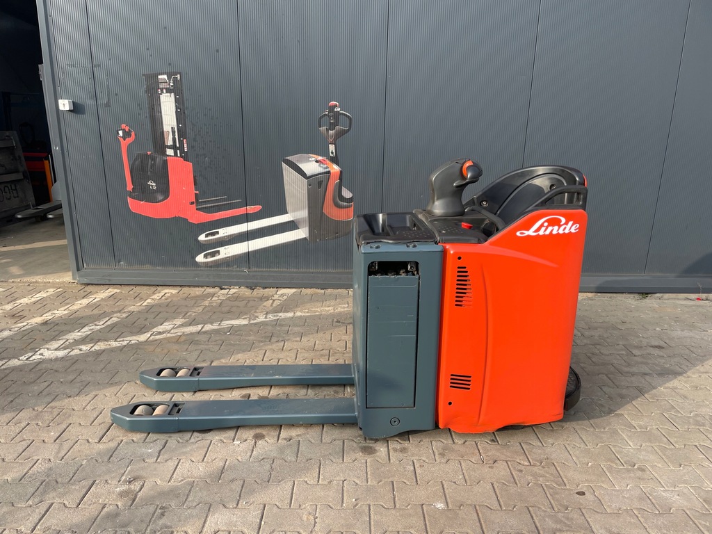 Paleciak elektryczny Linde T 20 Sp 2016r Rydwan 2T - 11816814250 ...