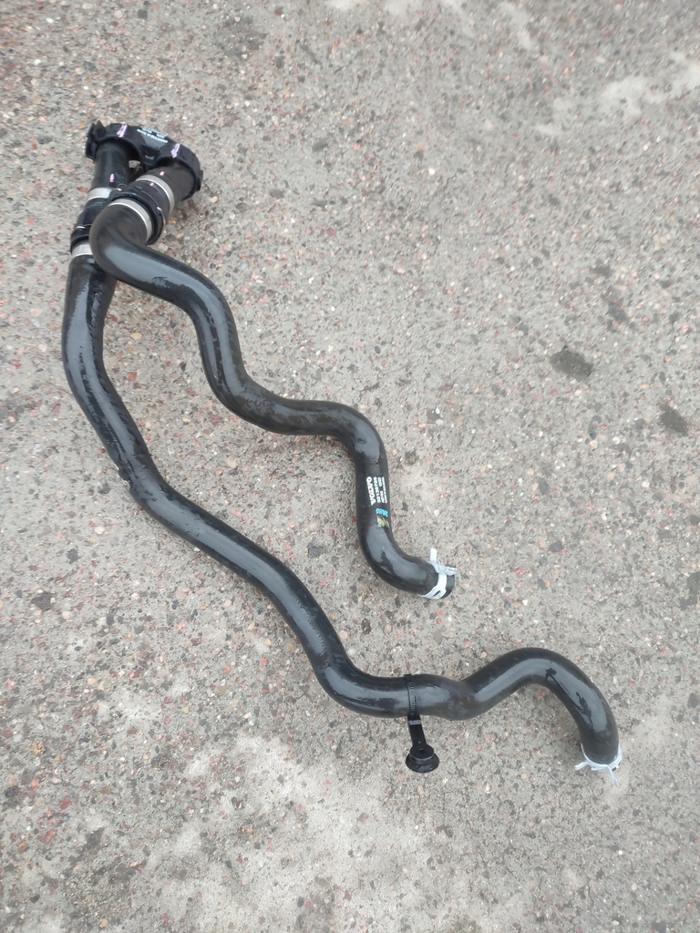 Volvo XC40 recharge przewód wąż wody chłodzenia - 13549267073 ...