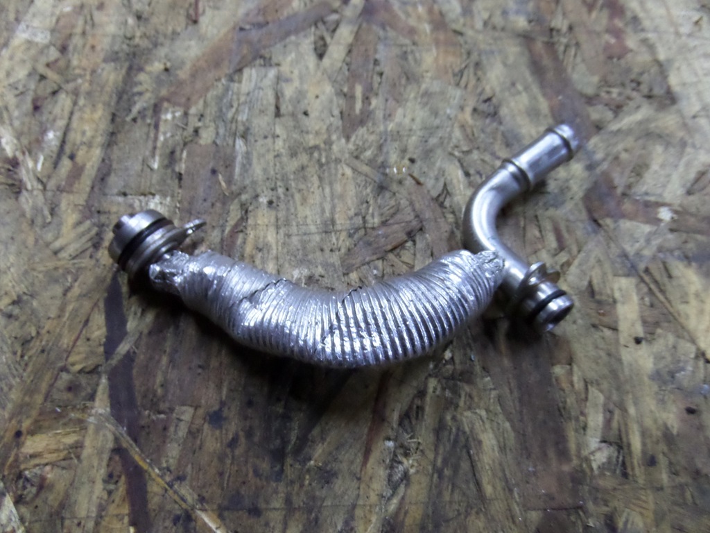 AUDI A4 A5 Q5 TFSI PRZEWÓD WODY TURBO 06L121497K - 7438360474 ...