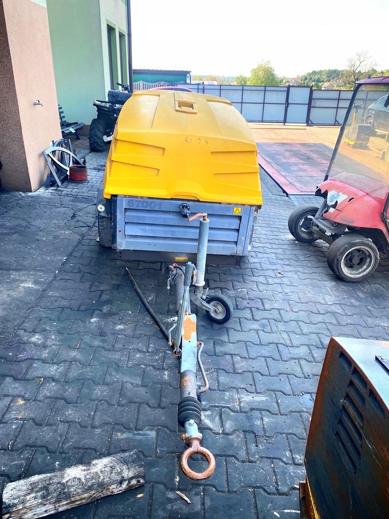kompresor śrubowy Atlas Copco XAS77 2007' - 12165179580 - oficjalne ...