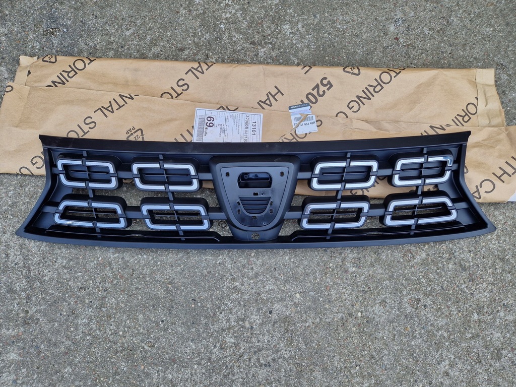 Dacia Duster II 17- grill atrapa kamera NOWY ORYGI - 13758893139 ...