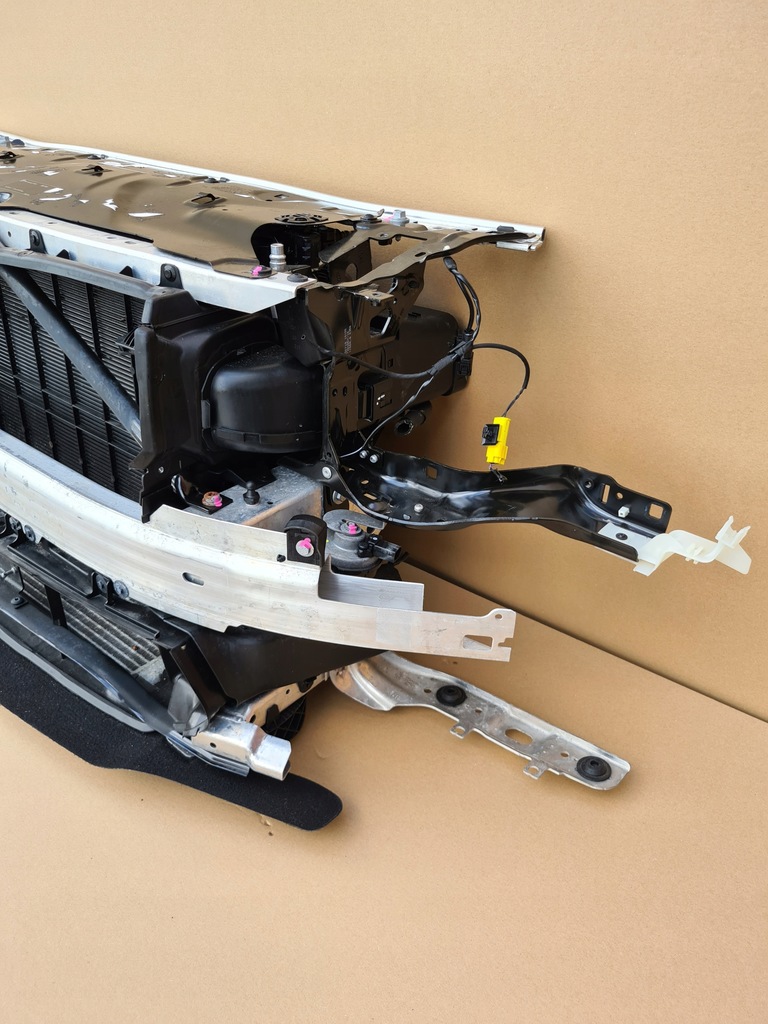 WZMOCNIENIE PAS PRZEDNI CHŁODNIC BMW M5 G30 F90 - 12327618997 ...