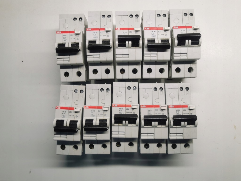 Wyłącznik różnicowoprądowy 2P ABB DS 751 16A 0,03A - 11100622247 ...