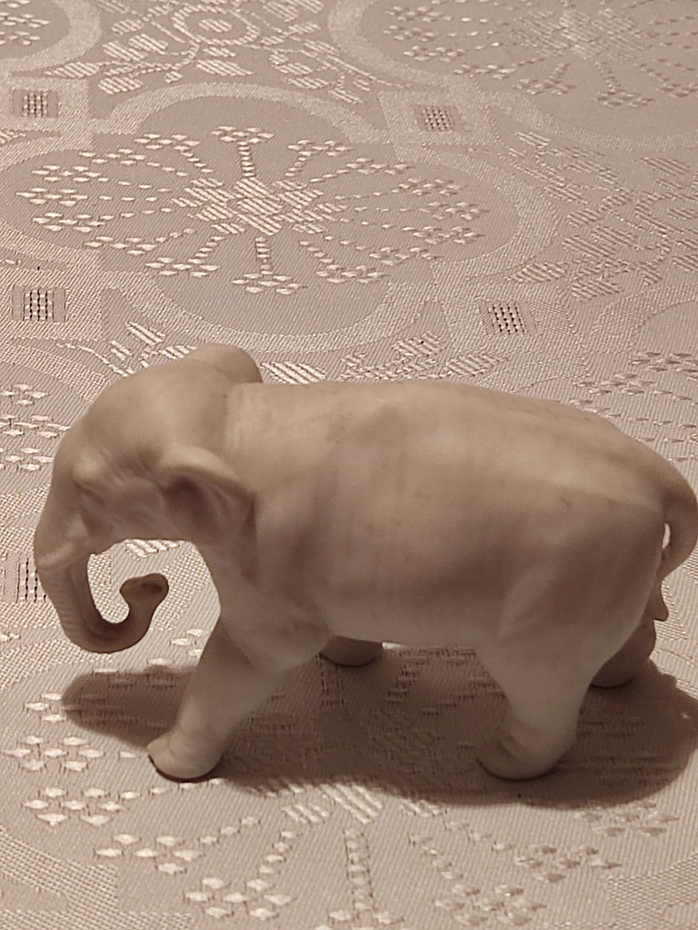 SLOŃ Porcelanowa FIGURKA Nieszkliwiona Biskwit - 15296096695 ...