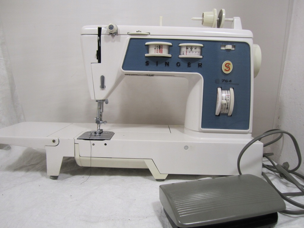 Maszyna elektryczna do szycia SINGER 764 w walizce - 11754619202 ...