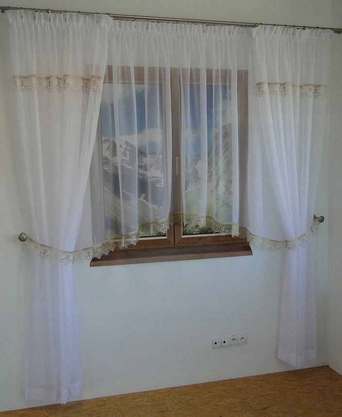 Wiktoria Komplet firan do salonu obszyte koronką - 10848526995 ...