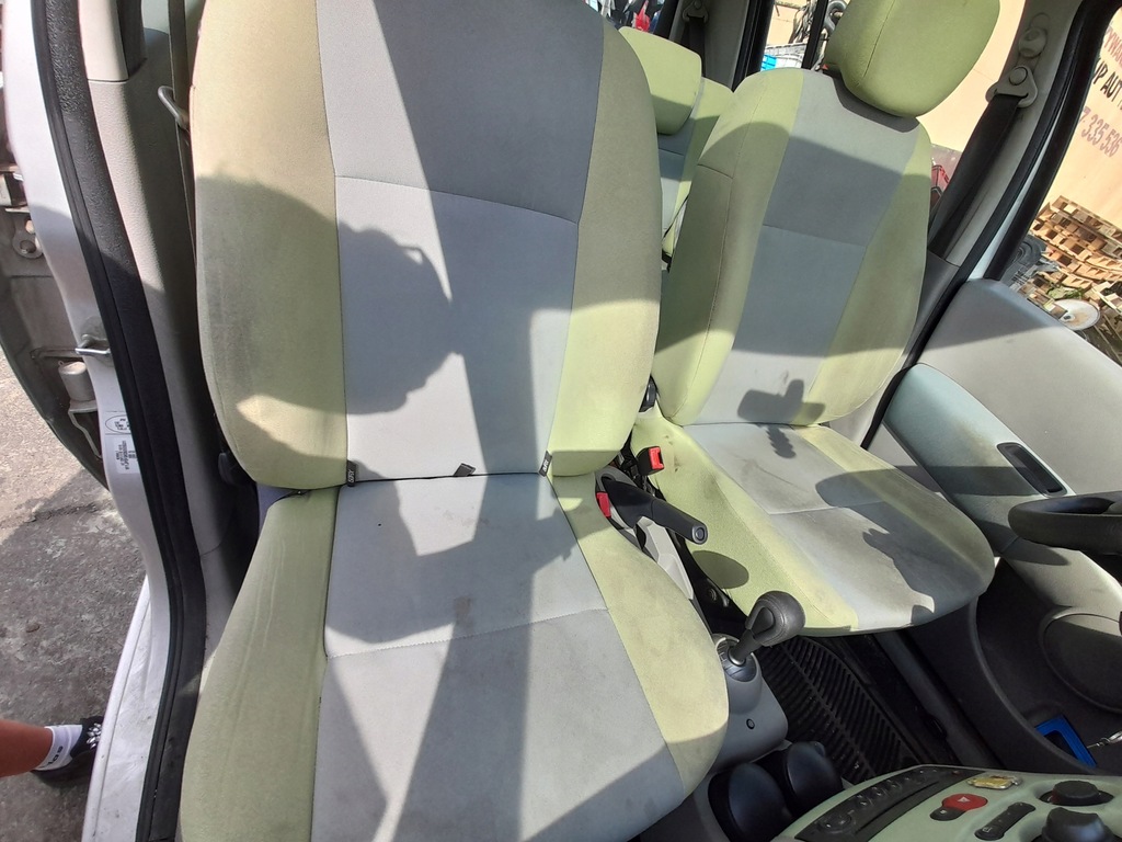 RENAULT MODUS KOMPLET FOTELI FOTELE KANAPA FOTEL - 12567051858 - oficjalne archiwum Allegro