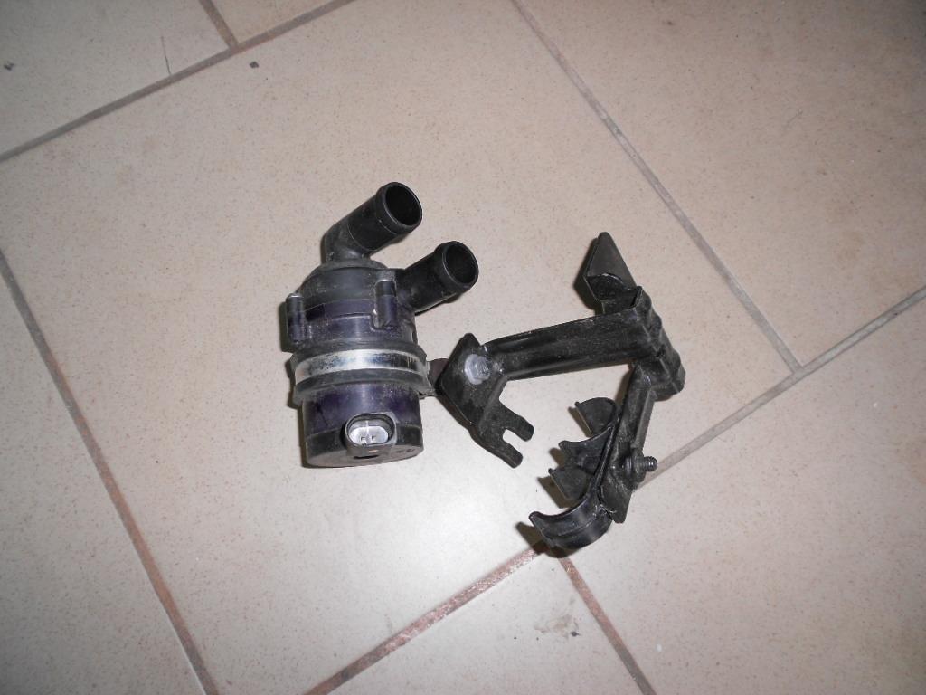 AUDI VW DODATKOWA POMPA WODY 7L0965561K - 12488184869 - oficjalne ...