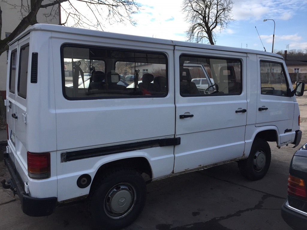 Mercedes MB100 MB100D 1993 9-osobowy 2,4D BRUTTO - 7236835145 ...