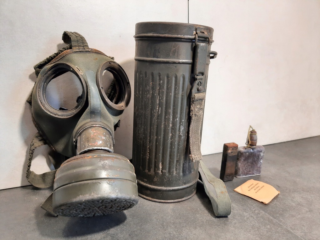 niemiecka puszka na maskę przeciw gazową pegaz - 12660918249 - oficjalne archiwum Allegro