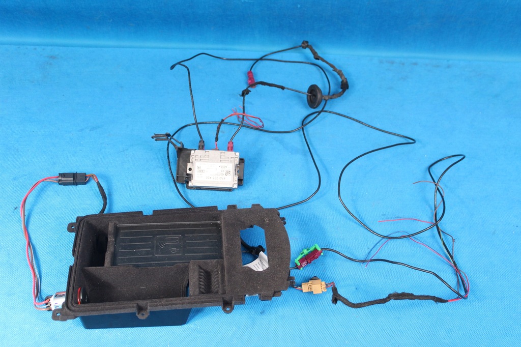 AUDI A6 C7 LIFT ŁADOWARKA INDUKCYJNA WZMACNIAC 18R - 14047353117 ...