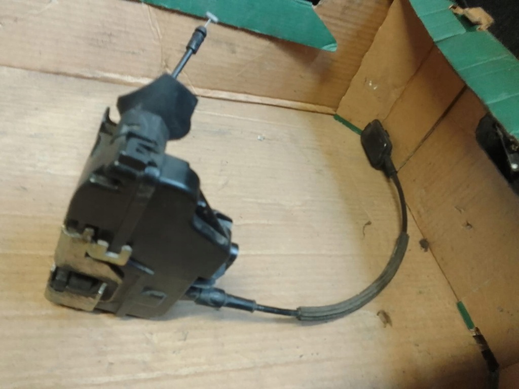 RENAULT LAGUNA 2 II ZAMEK PRZEDNI LEWY 4 PINY - 14149717737 - oficjalne archiwum Allegro