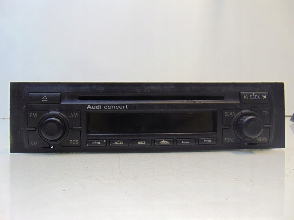 RADIO RADIOODTWARZACZ CD AUDI A3 8L LIFT - 10696628864 - oficjalne archiwum Allegro
