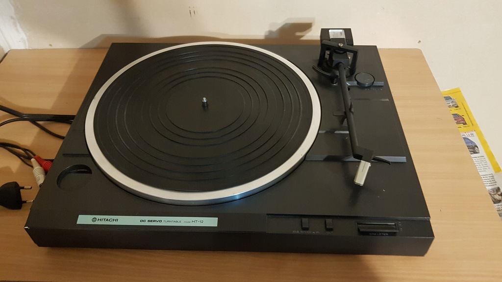 GRAMOFON HITACHI HT12 - 11894845447 - oficjalne archiwum Allegro
