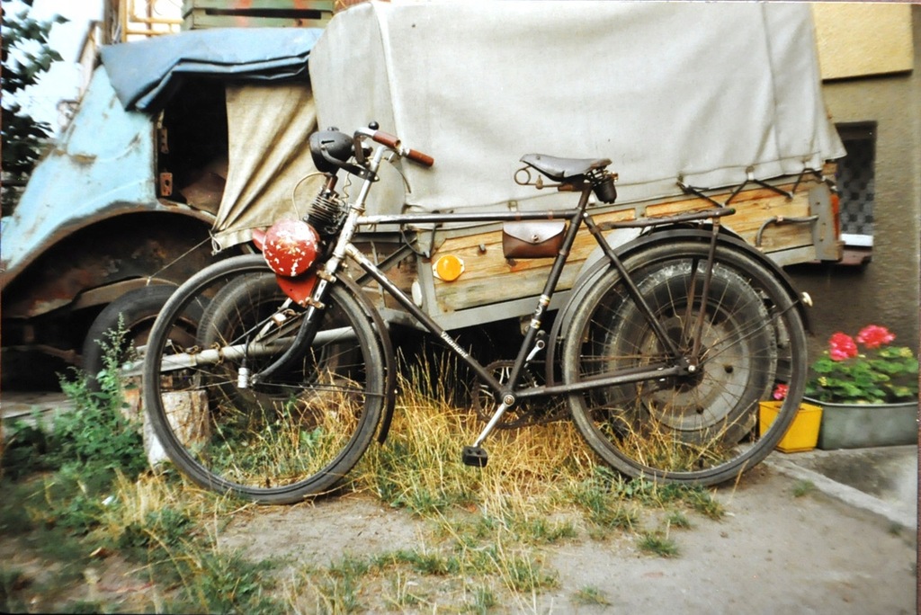 STARY ROWER Z SILNIKIEM - 12544527282 - oficjalne archiwum Allegro