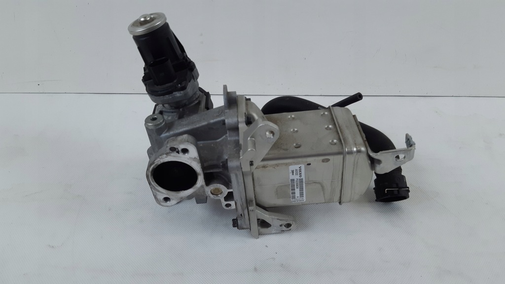VOLVO V60 II 2.0 D4 CHŁODNICZKA EGR P32203034, 32203162, 31439464 ...