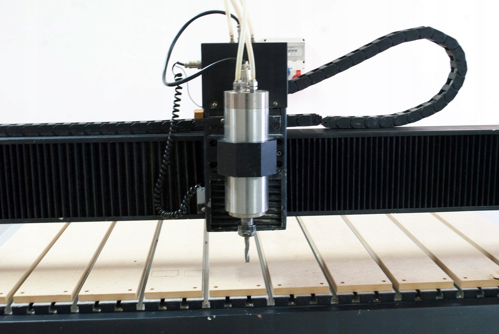 Frezarka, ploter CNC Megaplot XMD 46 POLSKI - 11264817999 - oficjalne ...