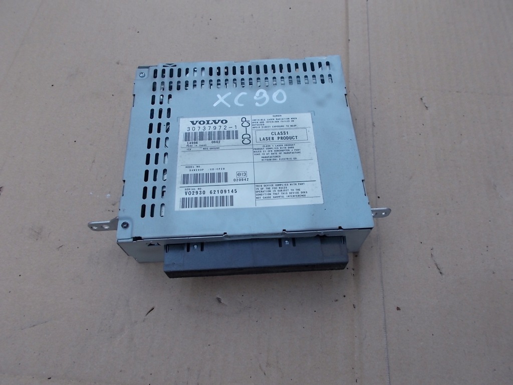 Volvo zmieniarka 6 płyt XC90 30737972-1 - 9625768105 - oficjalne ...