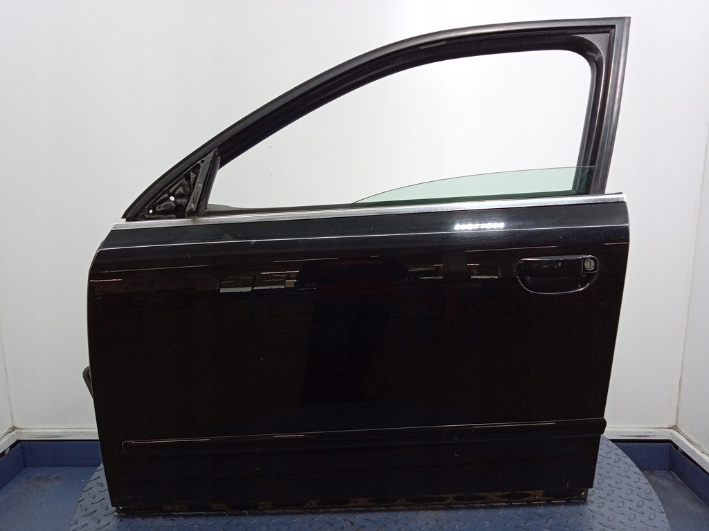 AUDI A4 B6 DRZWI PRZÓD LEWE PRZEDNIE LY9B - 14457881815 - oficjalne ...