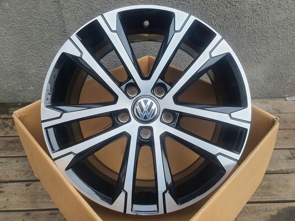 Felga 17cali 5G0601025AK Vw Golf Caddy Singapore - 11750157727 - oficjalne archiwum Allegro