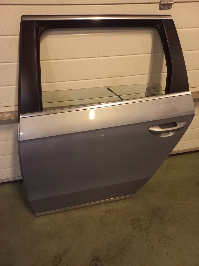 Drzwi lewy tył Volkswagen Passat B7 Combi LC7Z - 14471874144 ...