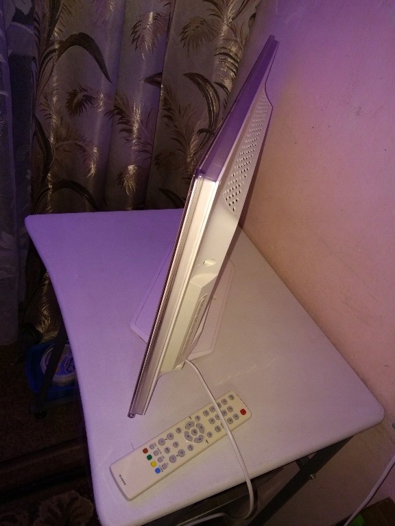 Telewizor 24" Monitor PC TCL L24E4153F Różowy - 7798043828 - oficjalne ...