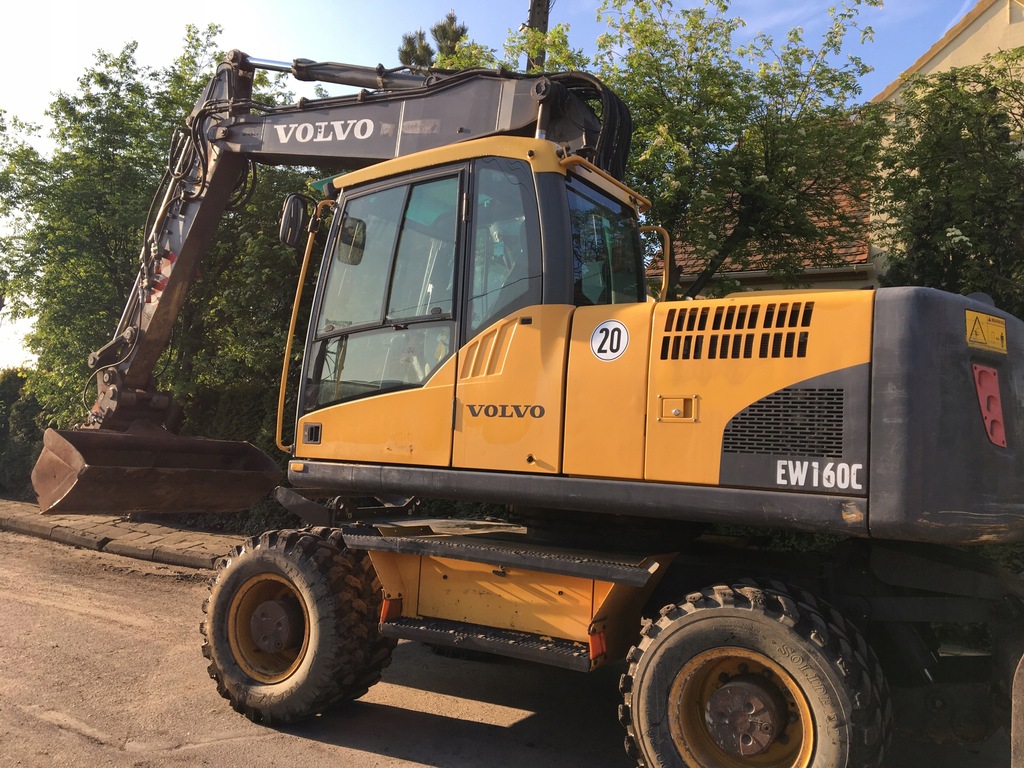 Koparka kołowa Volvo EW160, szybkozłącze - 7483775173 - oficjalne ...