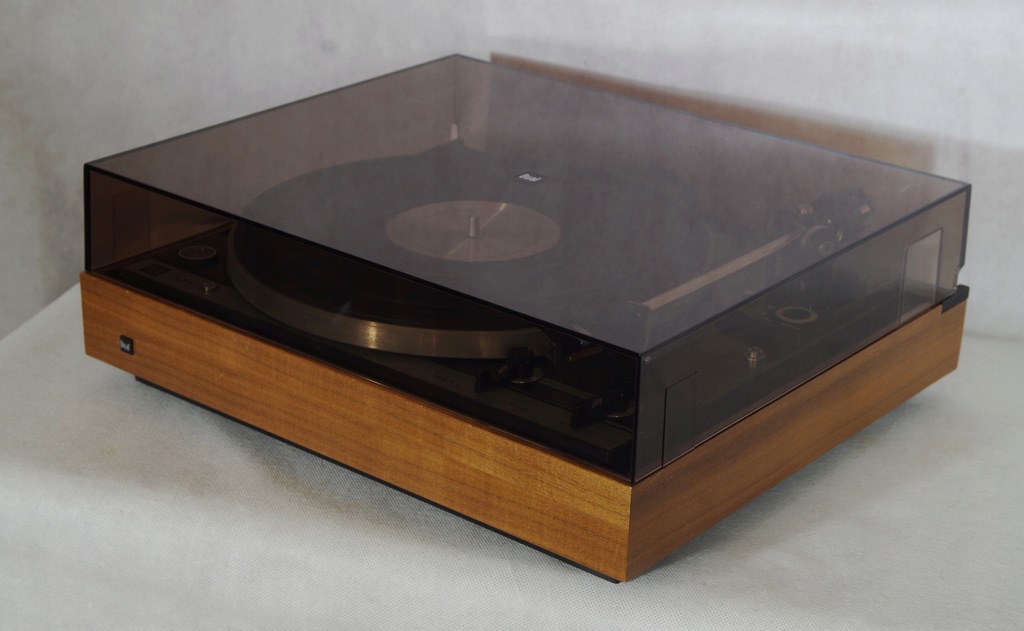 Купить Легендарный проигрыватель Dual CS 701, Ortofon M20E: отзывы, фото и характеристики на ...