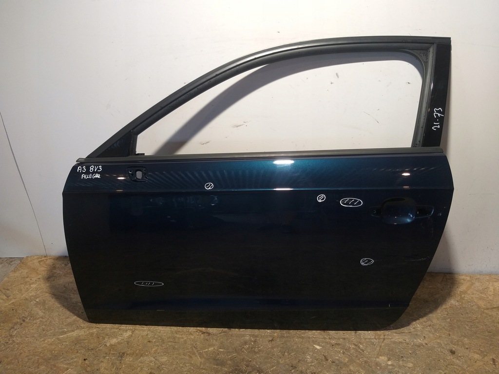Drzwi przód lewe Audi A3 8V3 3D - 12413844322 - oficjalne archiwum Allegro
