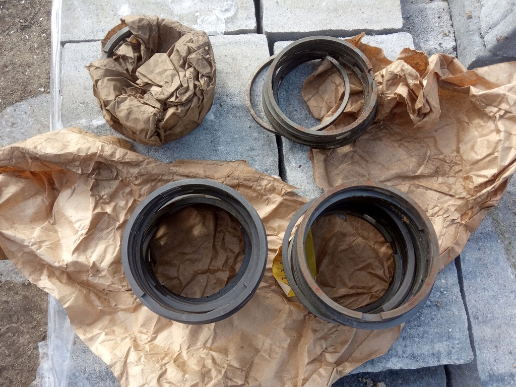 pierścienie tłokowe UAZ Wołga nowe - 10504364146 - oficjalne archiwum ...