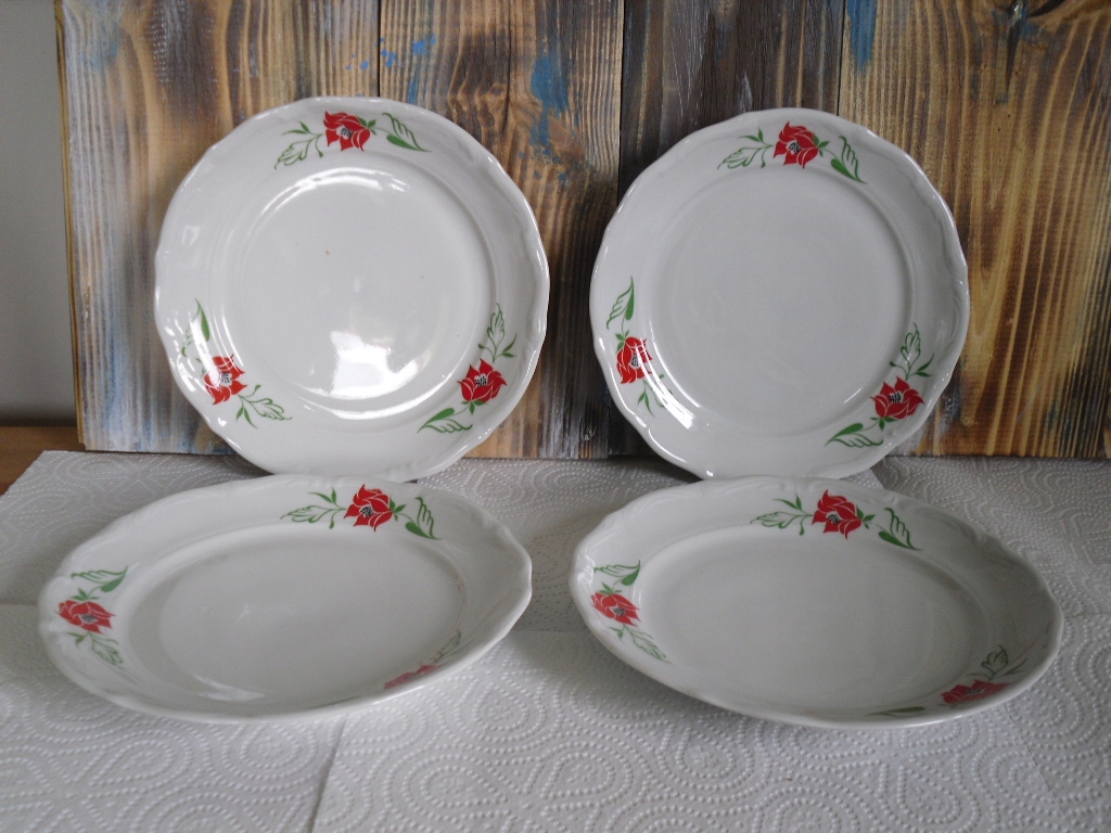 Stare talerzyki deserowe WAŁBRZYCH ładnie zdobione 4 szt. użytek KOLEKCJA - 15109451641 ...