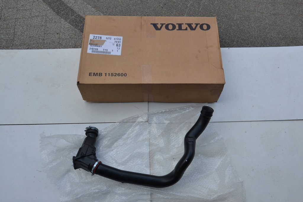 Volvo S60 XC90 XC70 V70 Rezonator rura intercooler - 12130285826 ...