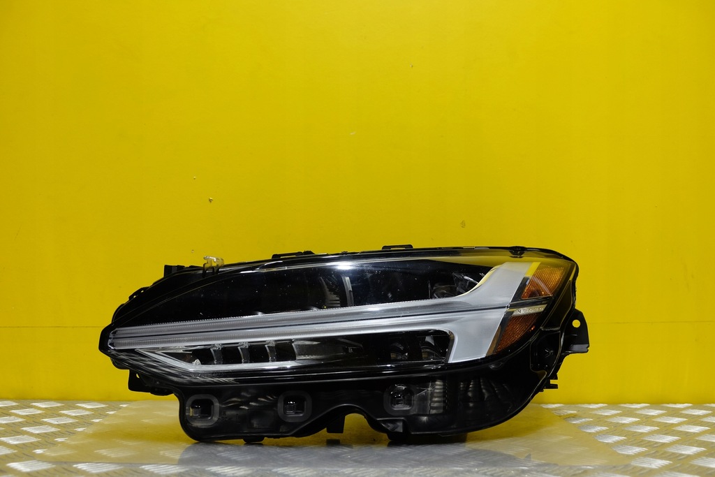 VOLVO S90 V90 REFLEKTOR LAMPA PRZÓD MID LED L USA - 12485545573 ...