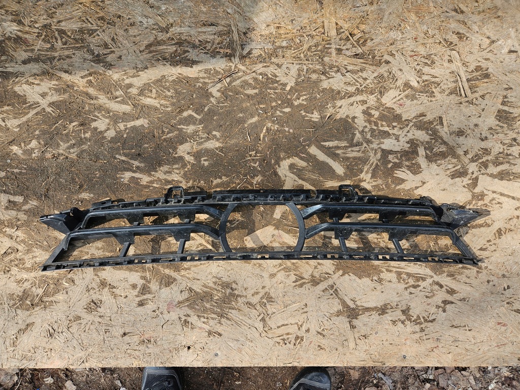 BMW X5 G05 KRATKA ZDERZAKA PRZOD SRODKOWA - 15334466522 - oficjalne ...