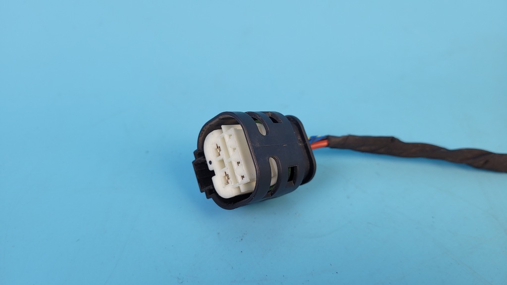 MERCEDES W177 KOSTKA WTYCZKA 4 PIN - 11547553554 - oficjalne archiwum ...