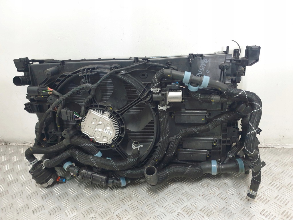 CHLODNICE KOMPLET DACIA DUSTER II LIFT 1.5 BLUE - 12645735619 ...