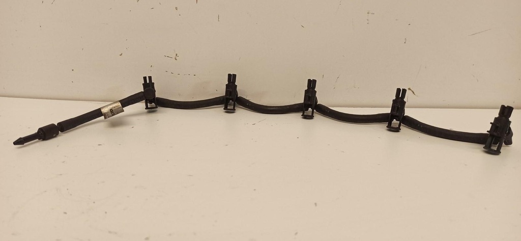 VOLVO XC70 PRZEWÓD PALIWA PRZELEW 31303869 - 15267832230 - oficjalne ...